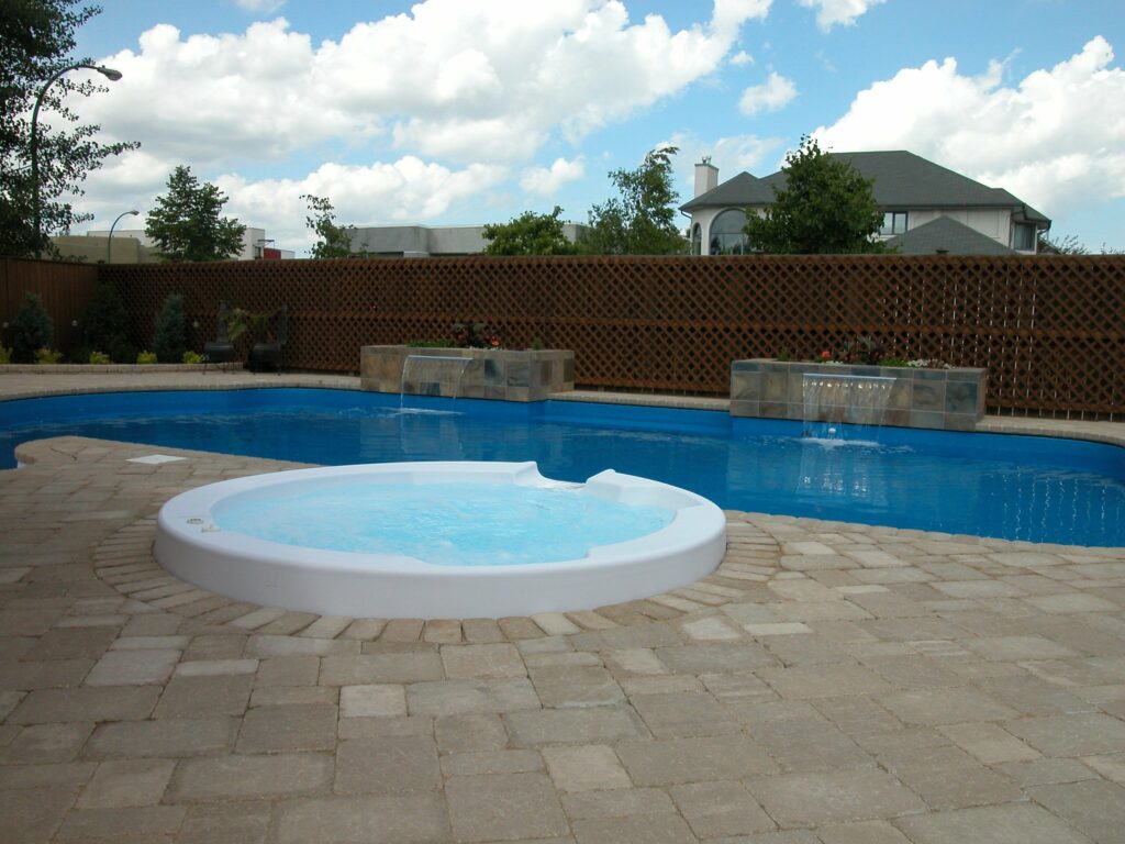 Reasons to choose an inground hot tub - Aqua-tech