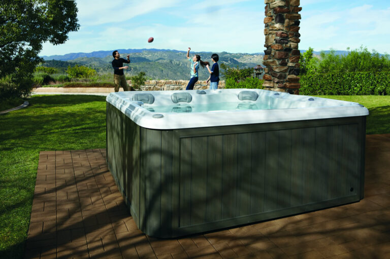 Aqua-Tech - Hot Tubs, Swim Spas, Pools & Home Renovations